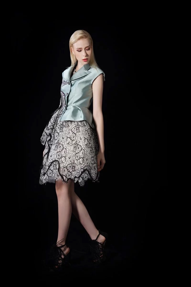 孔雀刺繡真絲背心外套 / 黑白蕾絲洋裝 套裝_京繡 Jing Xiu Collection_Khieng COUTURE_Shop Now ...