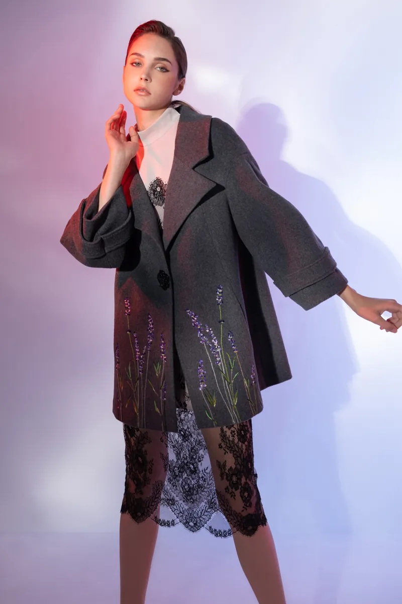 喀什米爾毛料混紡手工刺繡短大衣_新京繡 New Jing Xiu Collection_Khieng COUTURE_Shop Now ...